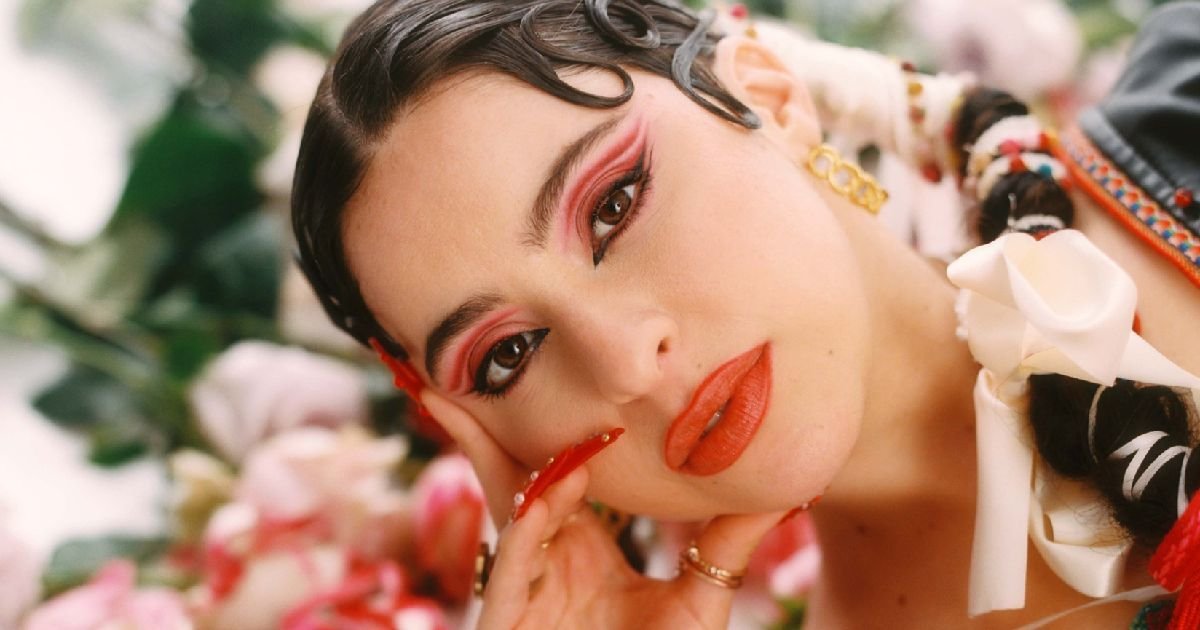 La Coya: una rosa que florece entre dos mundos - Rock Achorao'